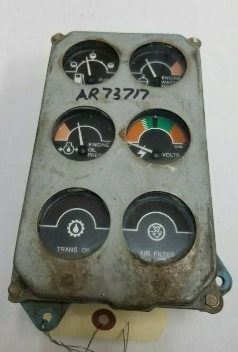 AR73717 - John Deere INSTRUMENT CLUSTER, Used